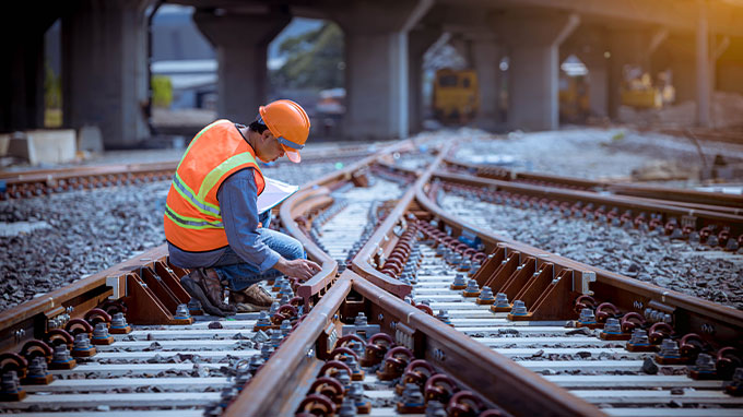 Railroad Contractors Insurance - King Risk Partners